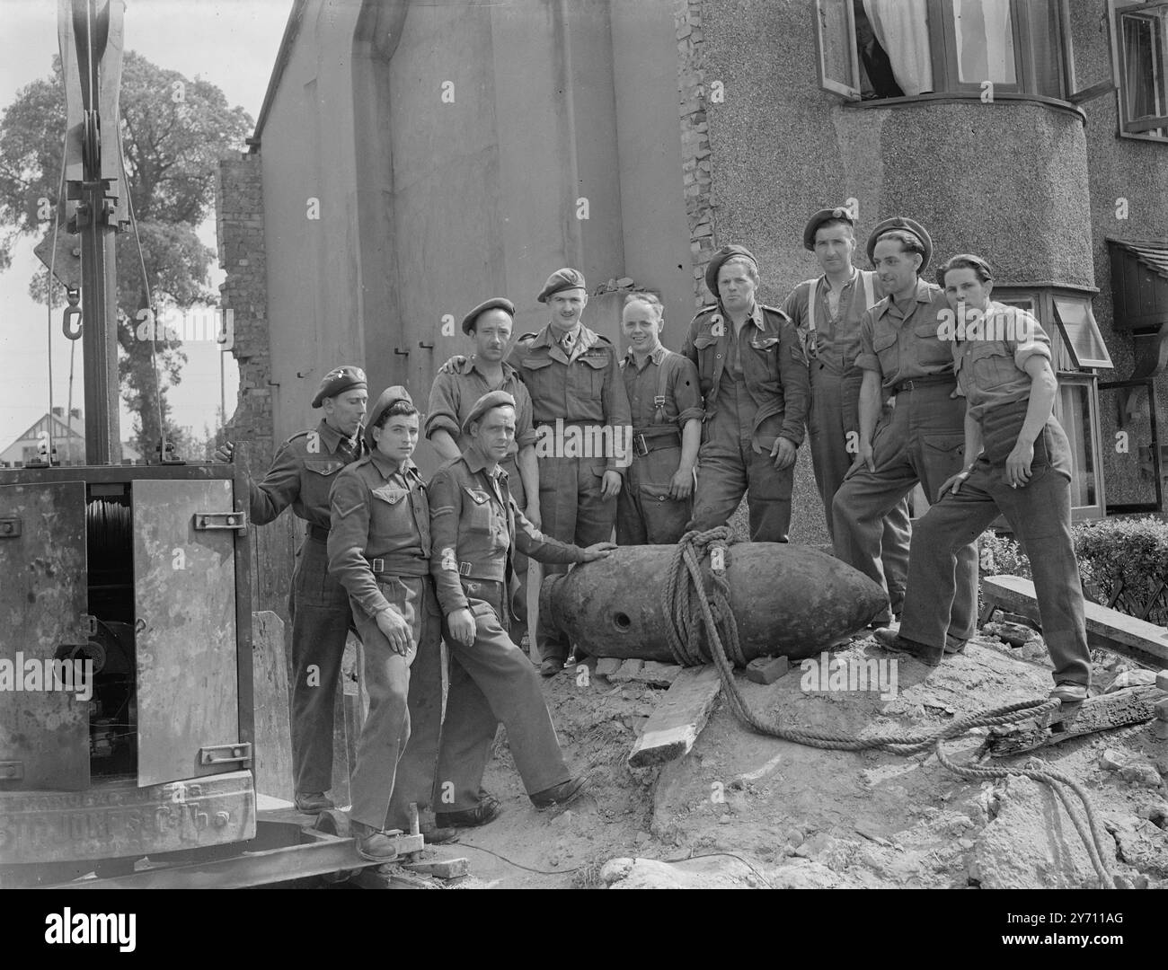 Bomb Disposal 1940 Stock Photo - Alamy