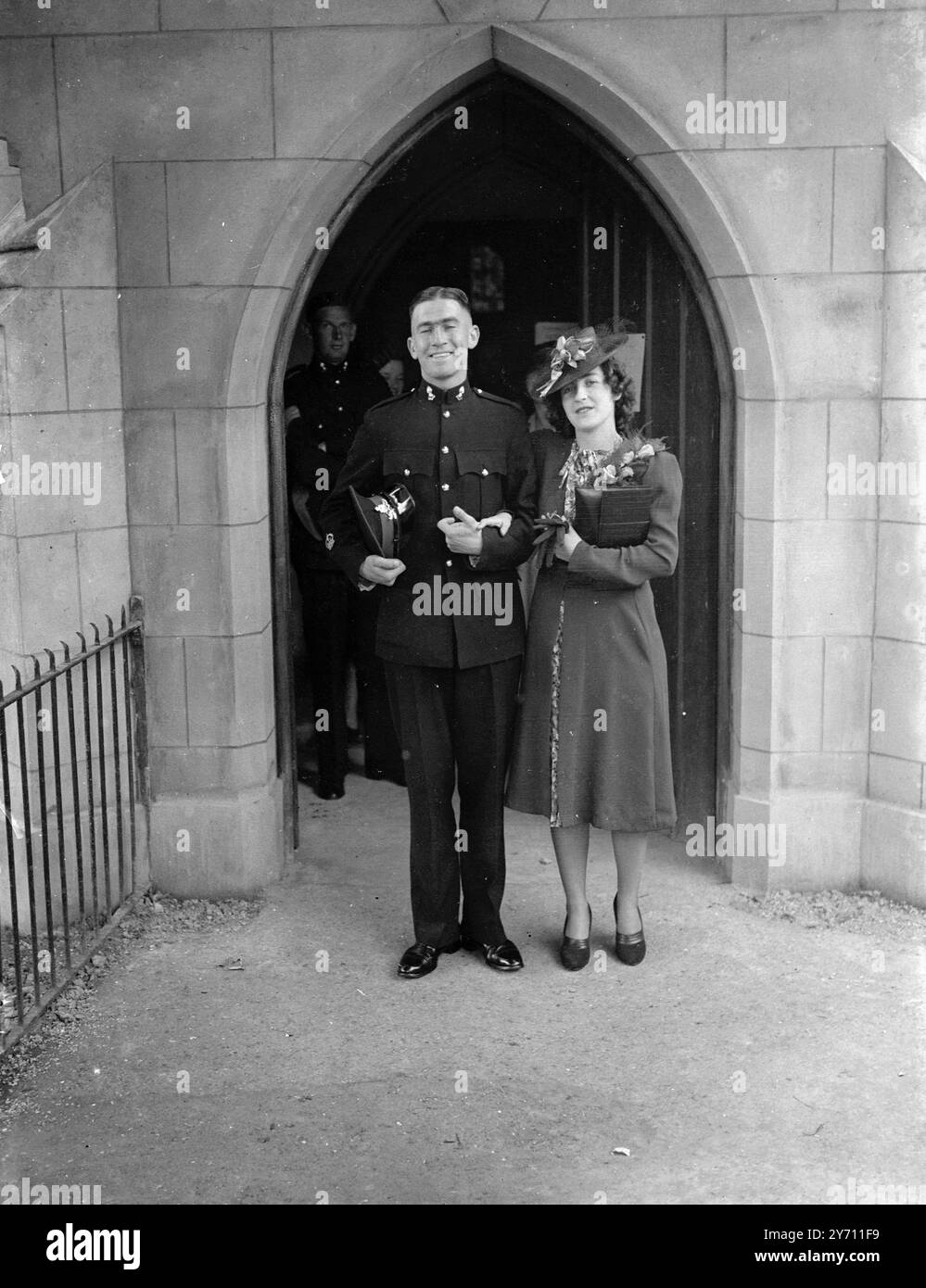 Army Wedding 1940 Stock Photo - Alamy