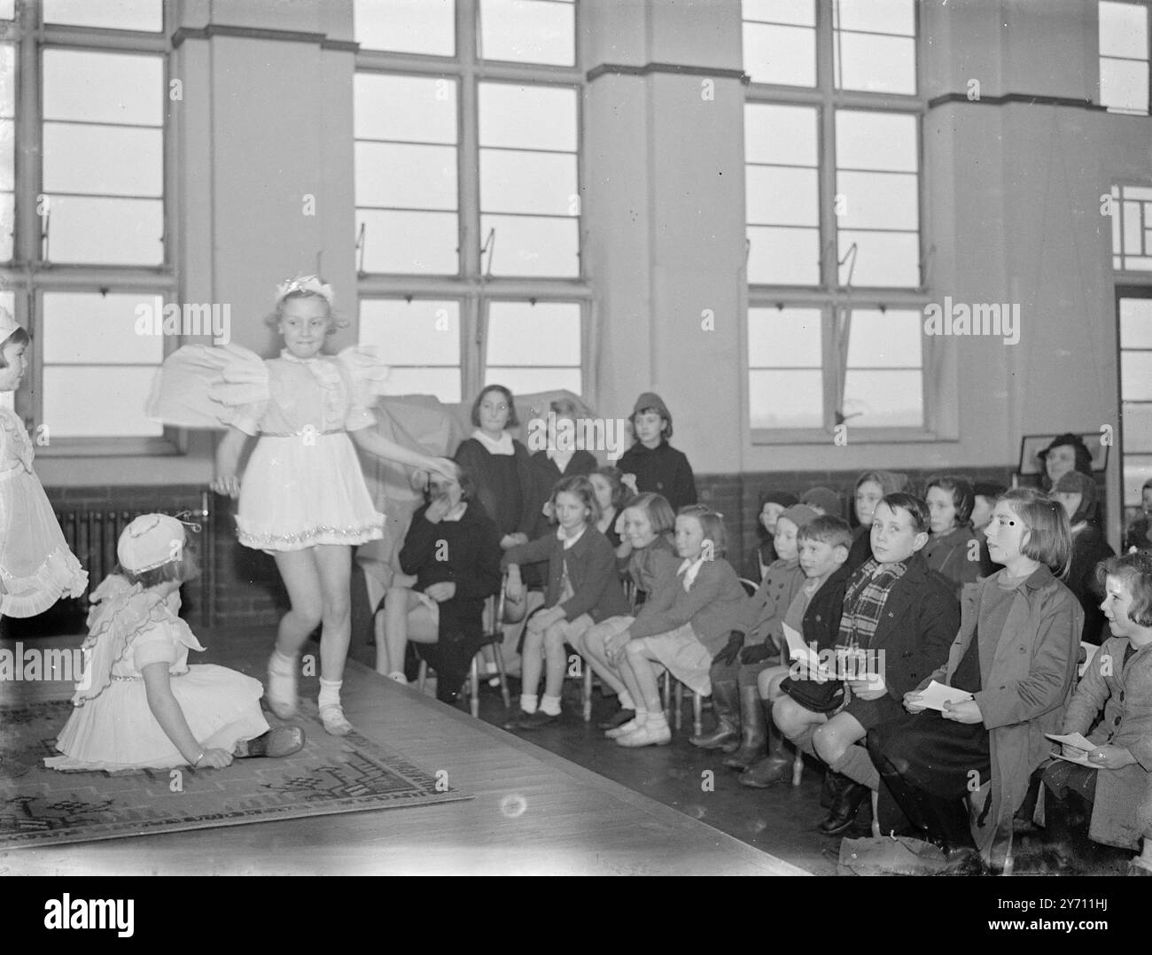 Children at School 1940 Stock Photo - Alamy