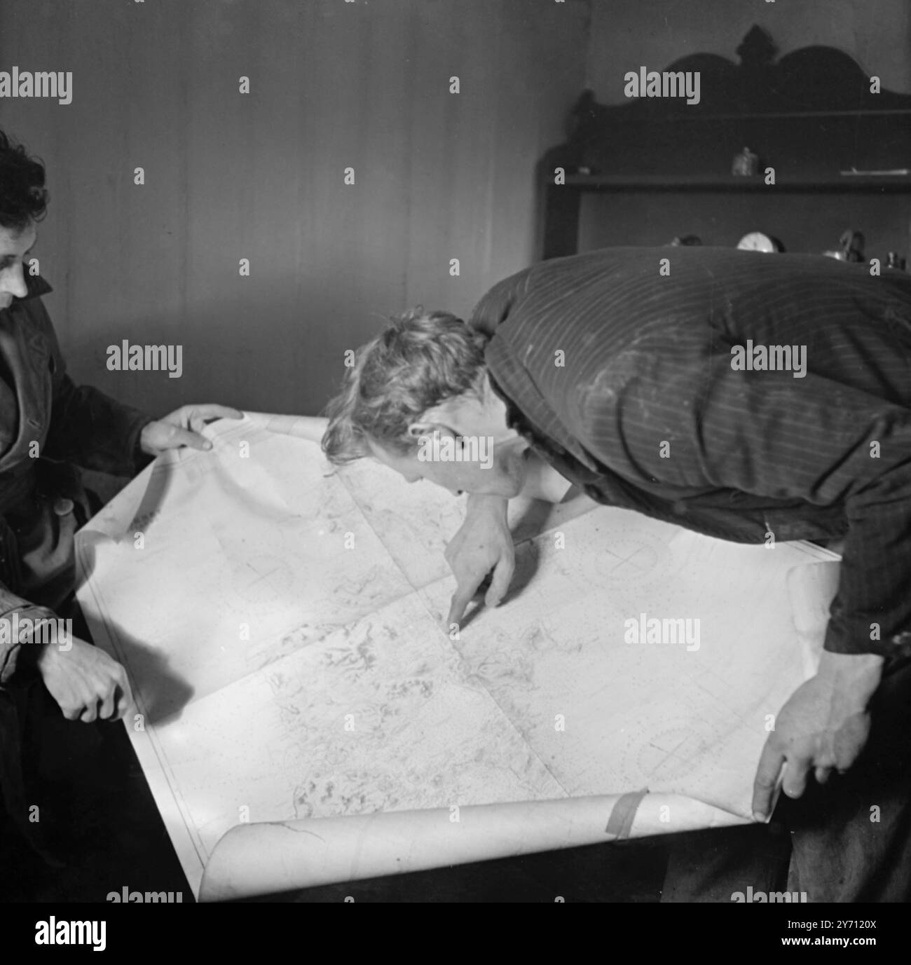 ORKNEY -Mr Leslie and .maps . 1 January 1946 During harvest time 1946 ...
