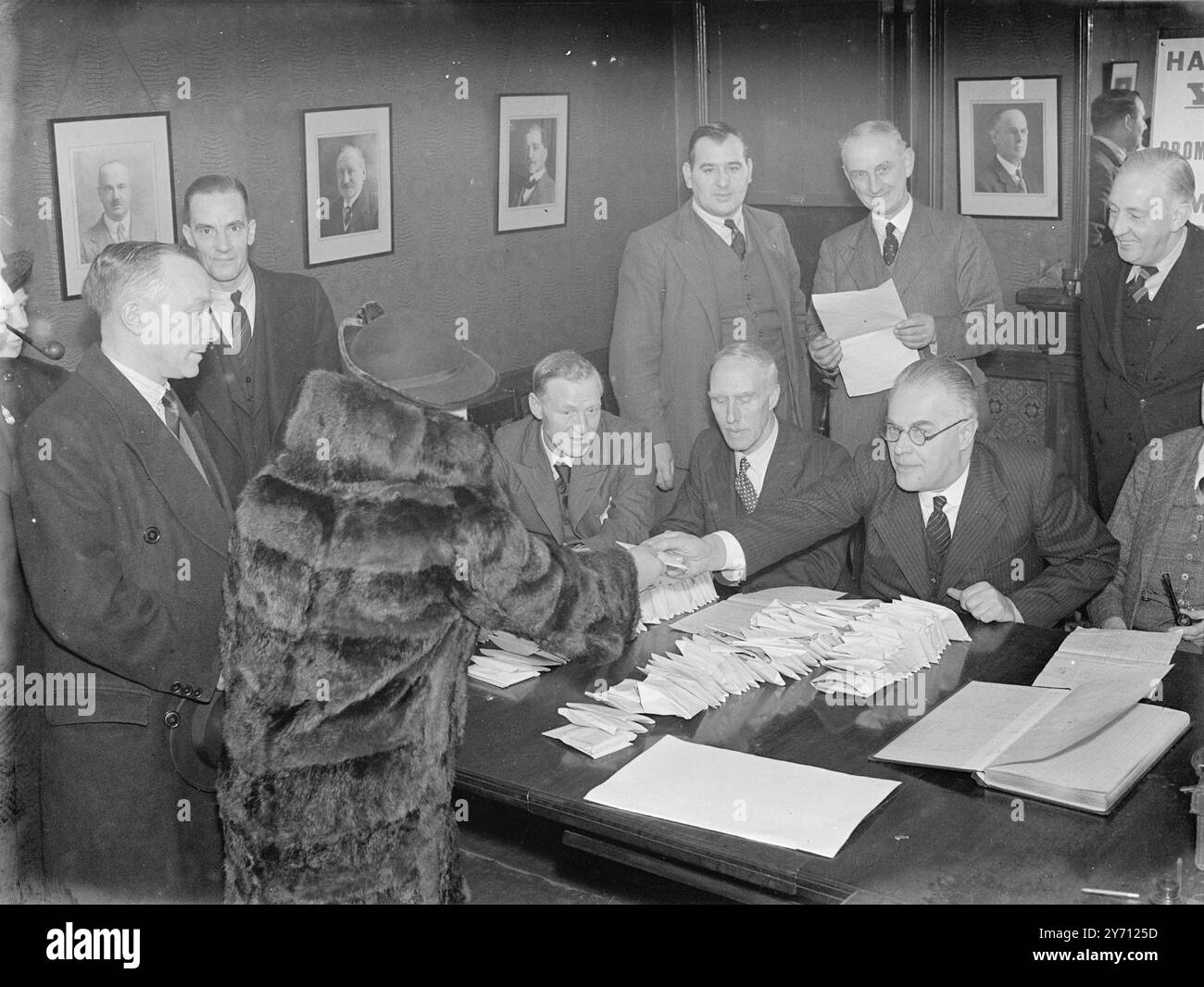Club desk Black and White Stock Photos & Images - Alamy