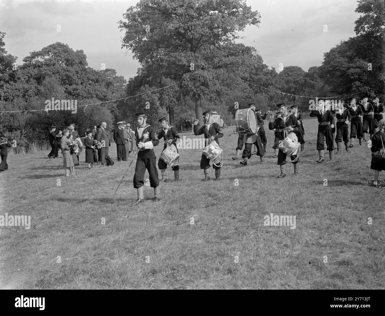 Scouts 1 Black and White Stock Photos & Images - Alamy