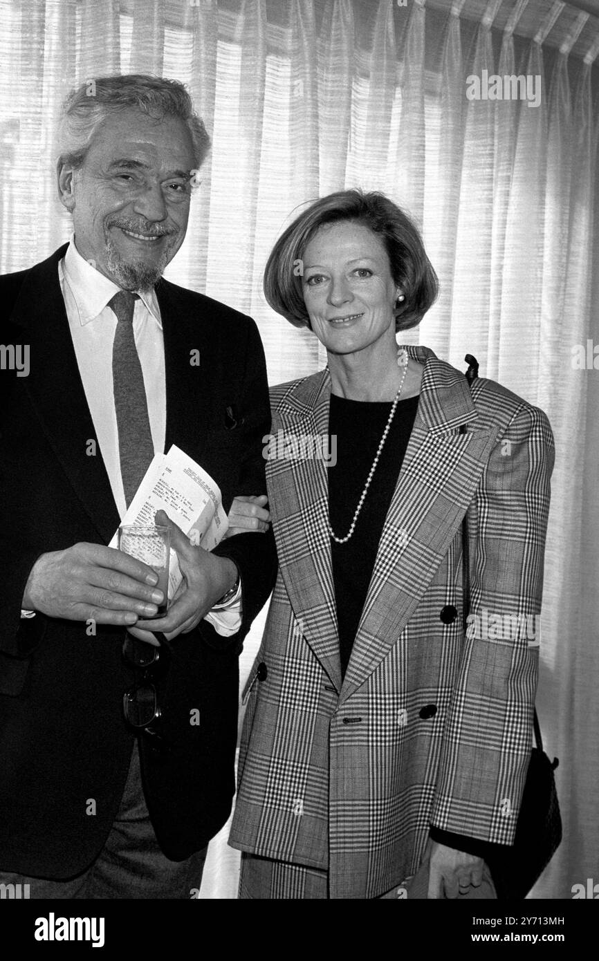 File photo dated 03/02/87 of Dame Maggie Smith and Paul Scofield at ...