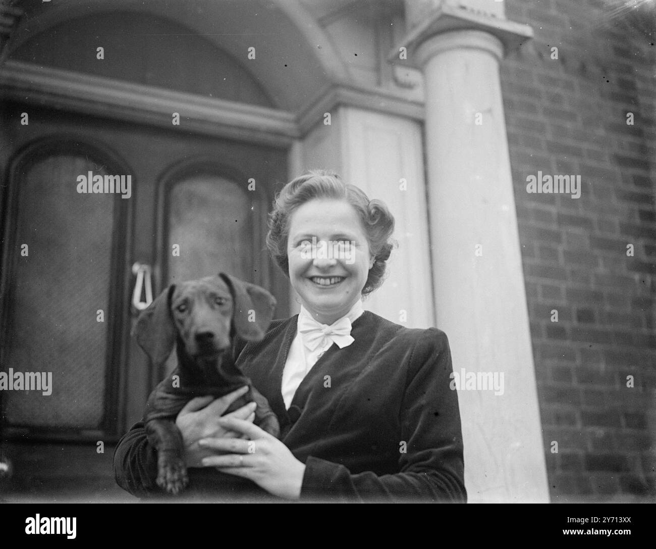 Mrs Barton 1940 Stock Photo - Alamy