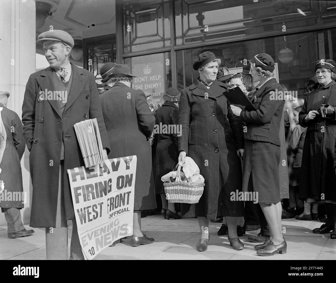 Blood transfusion world war Black and White Stock Photos & Images - Alamy