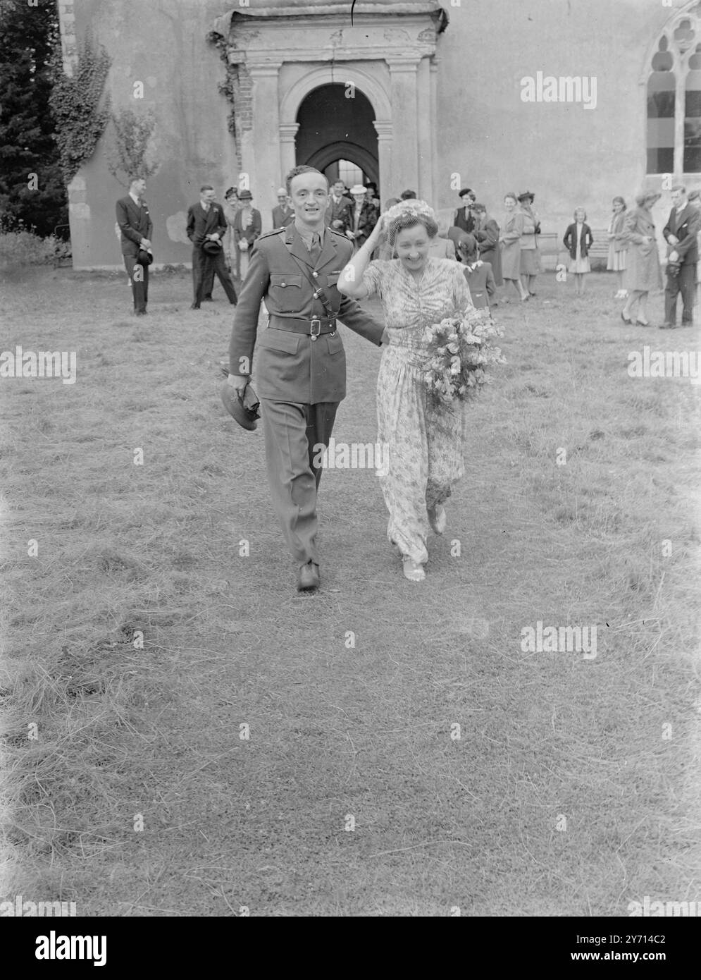 Wedding of David Mostyn and Beryl Miller . 1 January 1946 Stock Photo ...