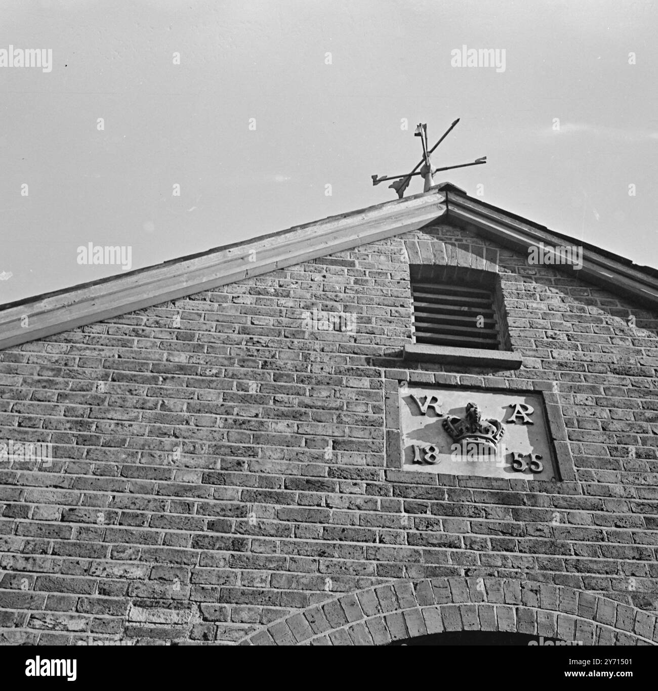 Cold harbour farm - Mottingham . Date Stone . 1 January 1947 Stock ...