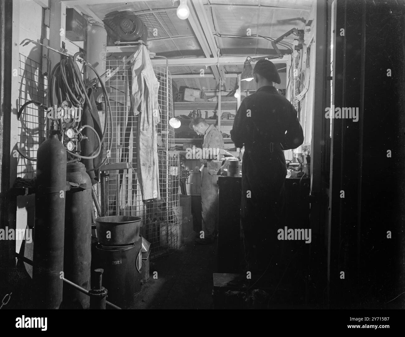 Flying squad 1940s hi-res stock photography and images - Alamy