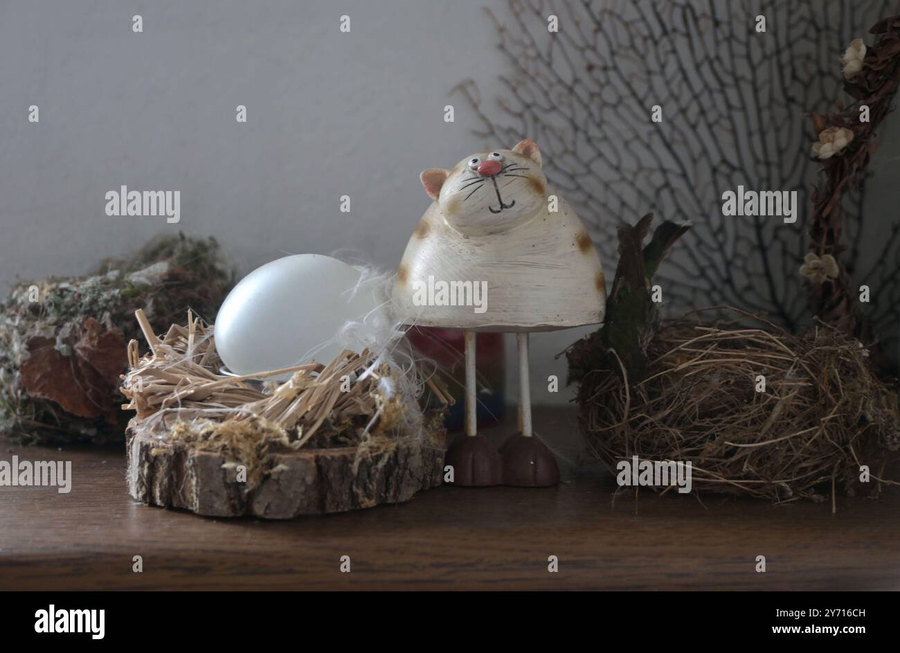 Arrangement of objects hi-res stock photography and images - Alamy