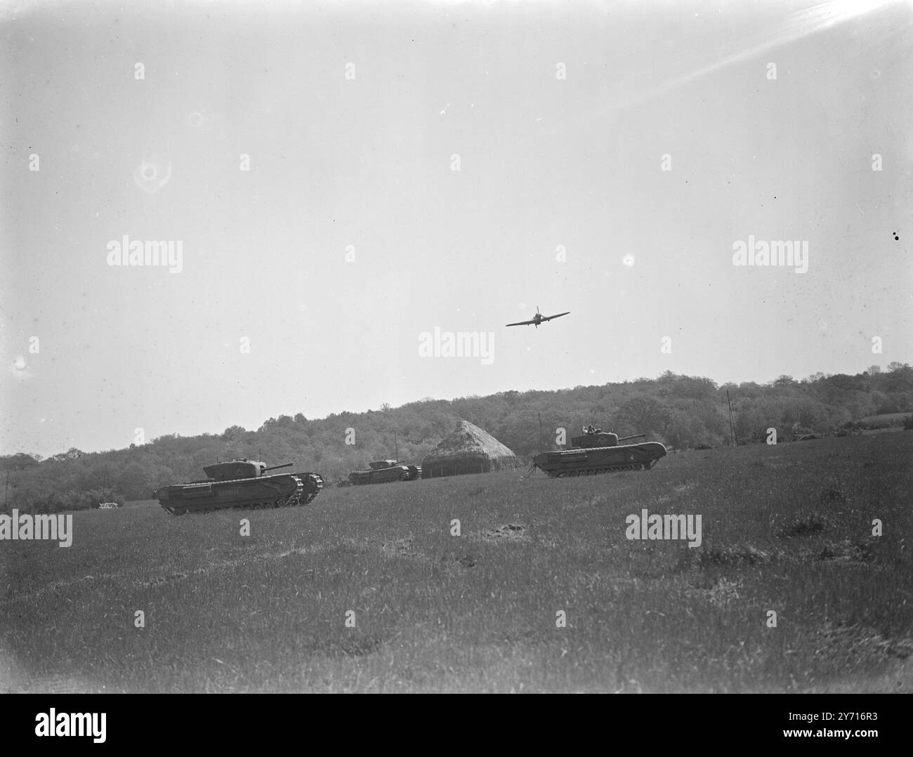 Tank attack 1945 Stock Photo - Alamy