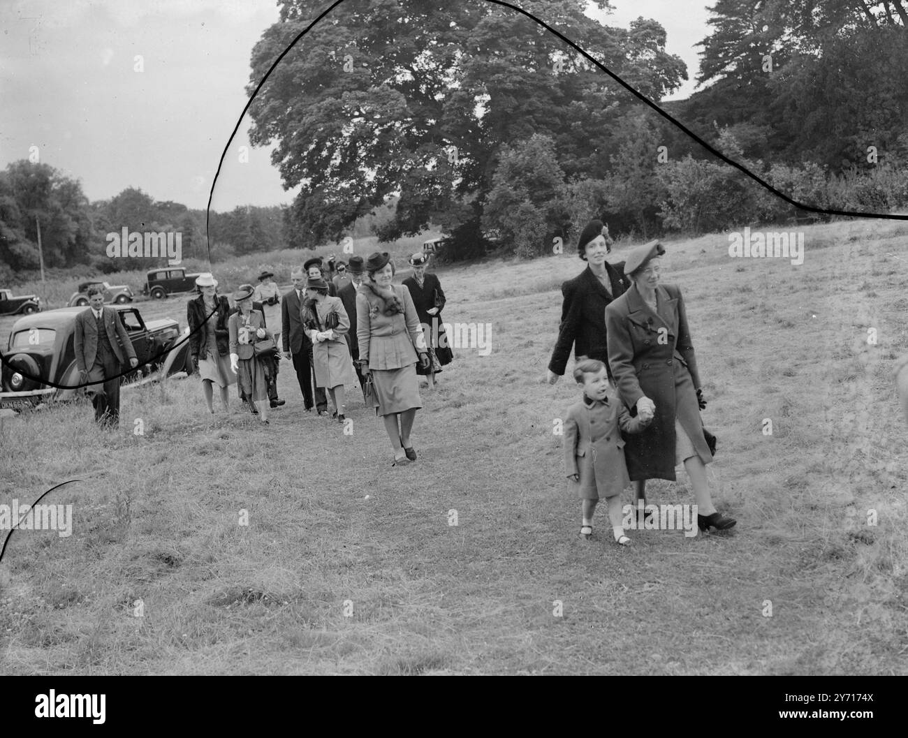 Wedding of David Mostyn and Beryl Miller . 1 January 1946 Stock Photo ...