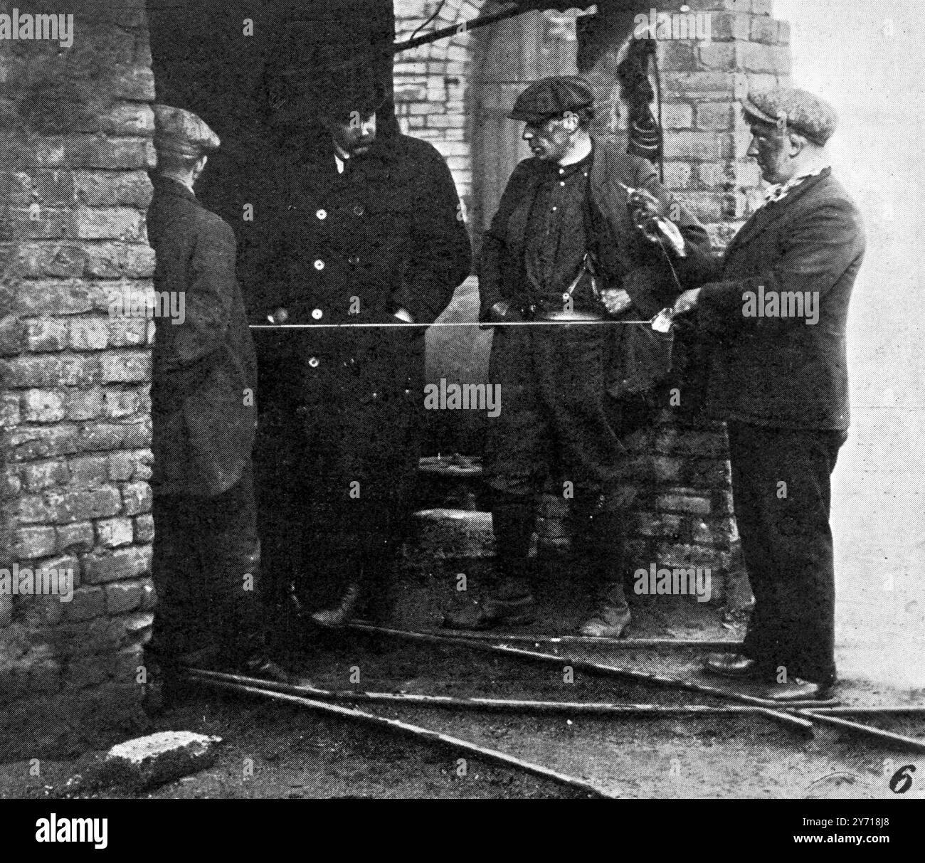 Pit 12 Black and White Stock Photos & Images - Alamy