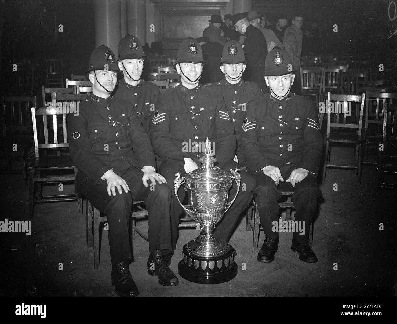 1940s police constable uniform hi-res stock photography and images - Alamy