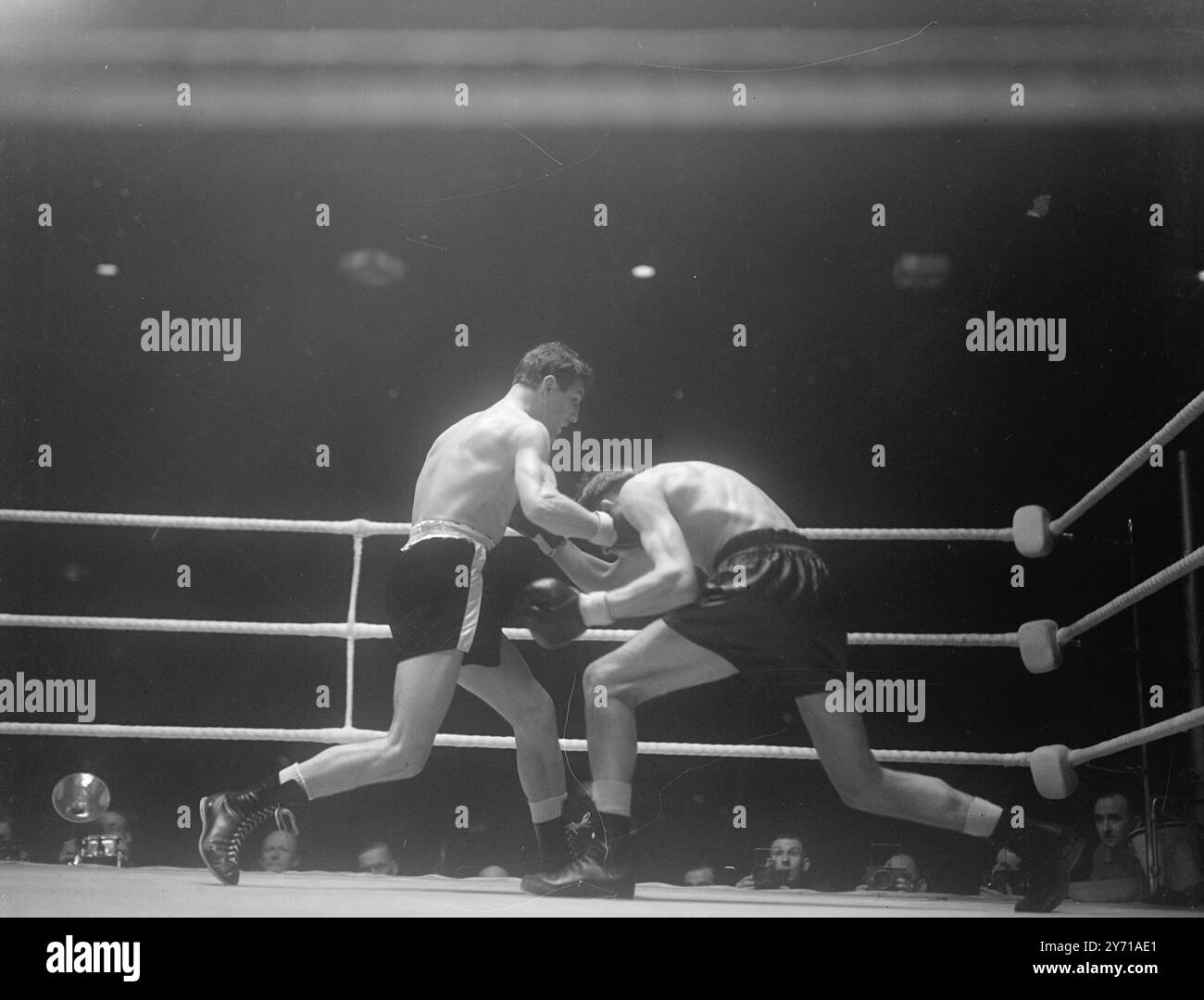 BRITISH VICTORY - 2nd OF THE NIGHT - OVER AMERICAN BOXER'S . It was a ...