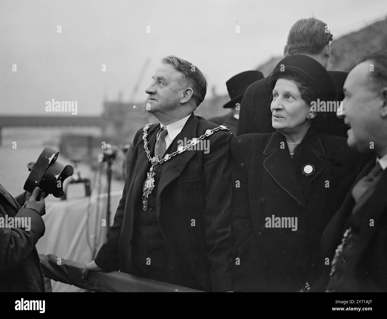 PENRYN'S MAYOR AND MAYORESS SEE START OF CORNWALL'S WALL TO BRIGHTEN ...