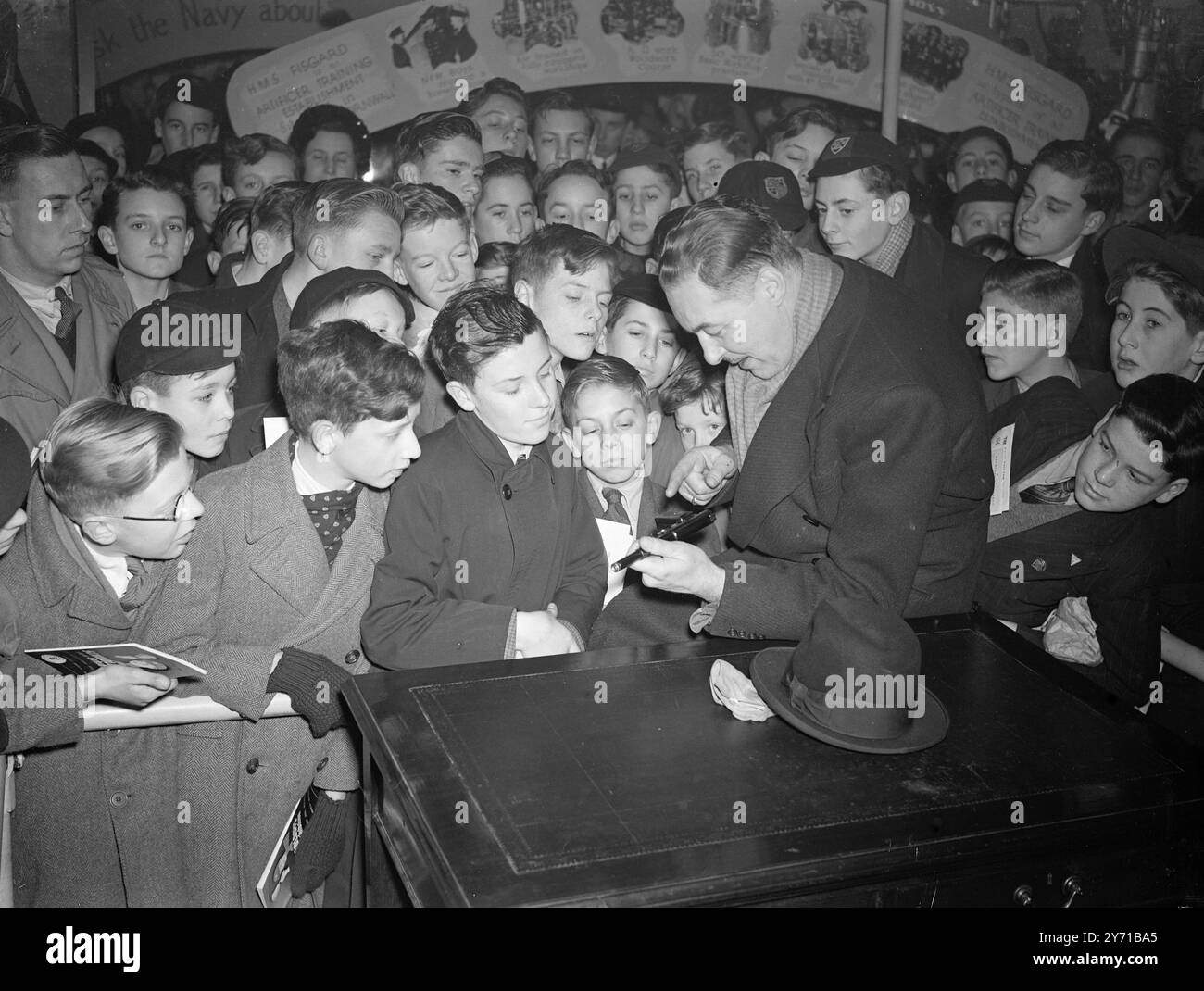 PAUL TEMPLE INVESTIGATES- AT SCHOOLBOYS EXHIBITION KIM PEACOCK, Radio's ...