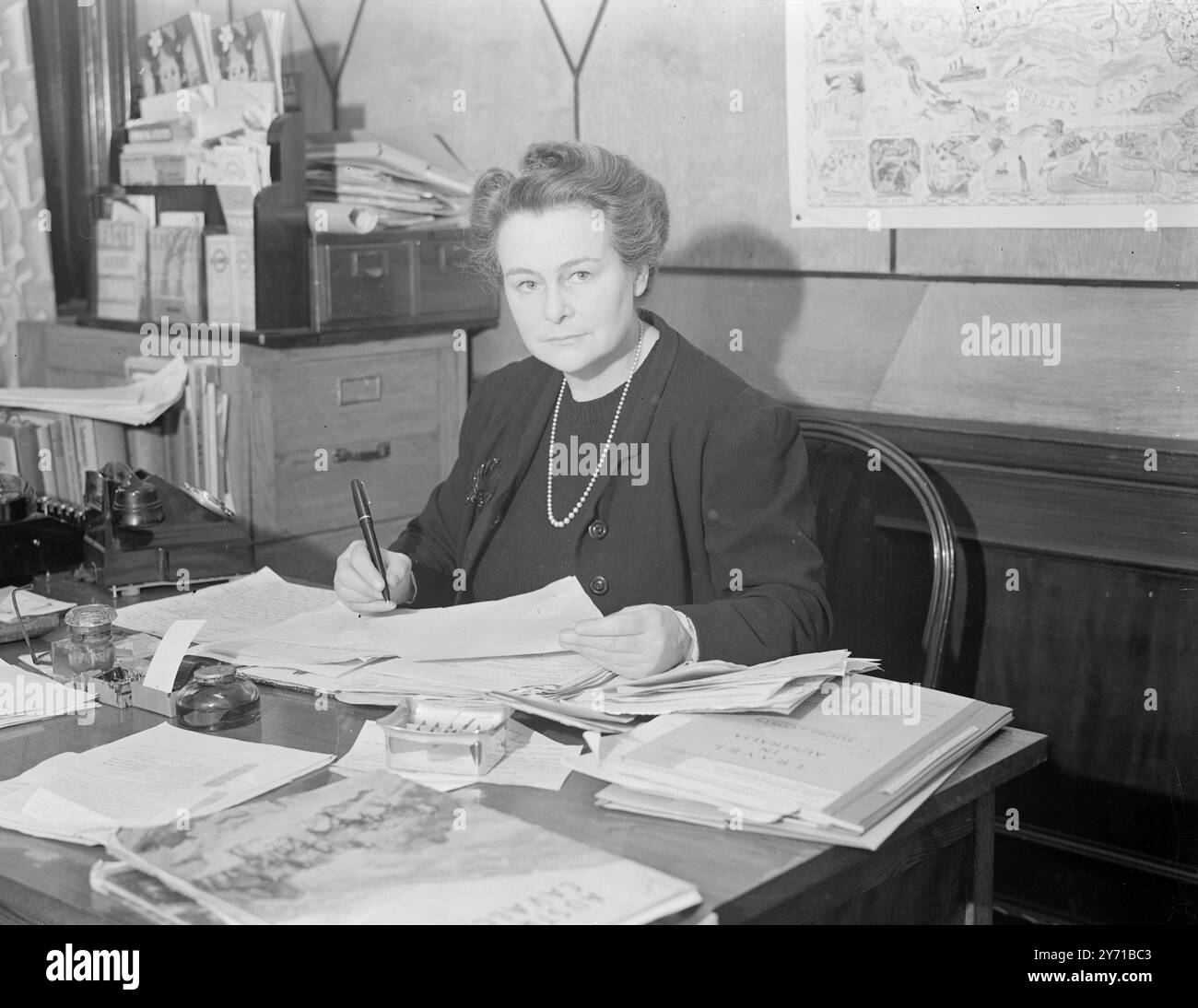 PICTURE SHOWS:- Patricia Wood 1 January 1949 Stock Photo - Alamy