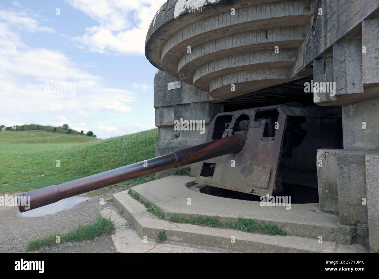 Steel reinforced concrete casemates hi-res stock photography and images ...