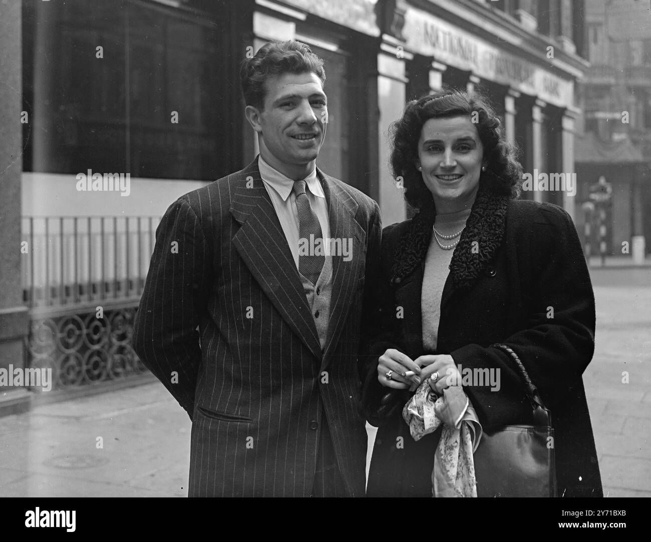 DUTCH BOXER HERE FOR THE ALBERT HALL FIGHT LUCIEN VAN DAM ...