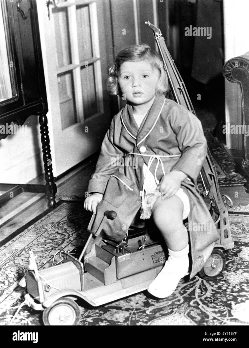 Hauptmann 's baby son is wistful. Execution of Lindbergh kidnapper ...