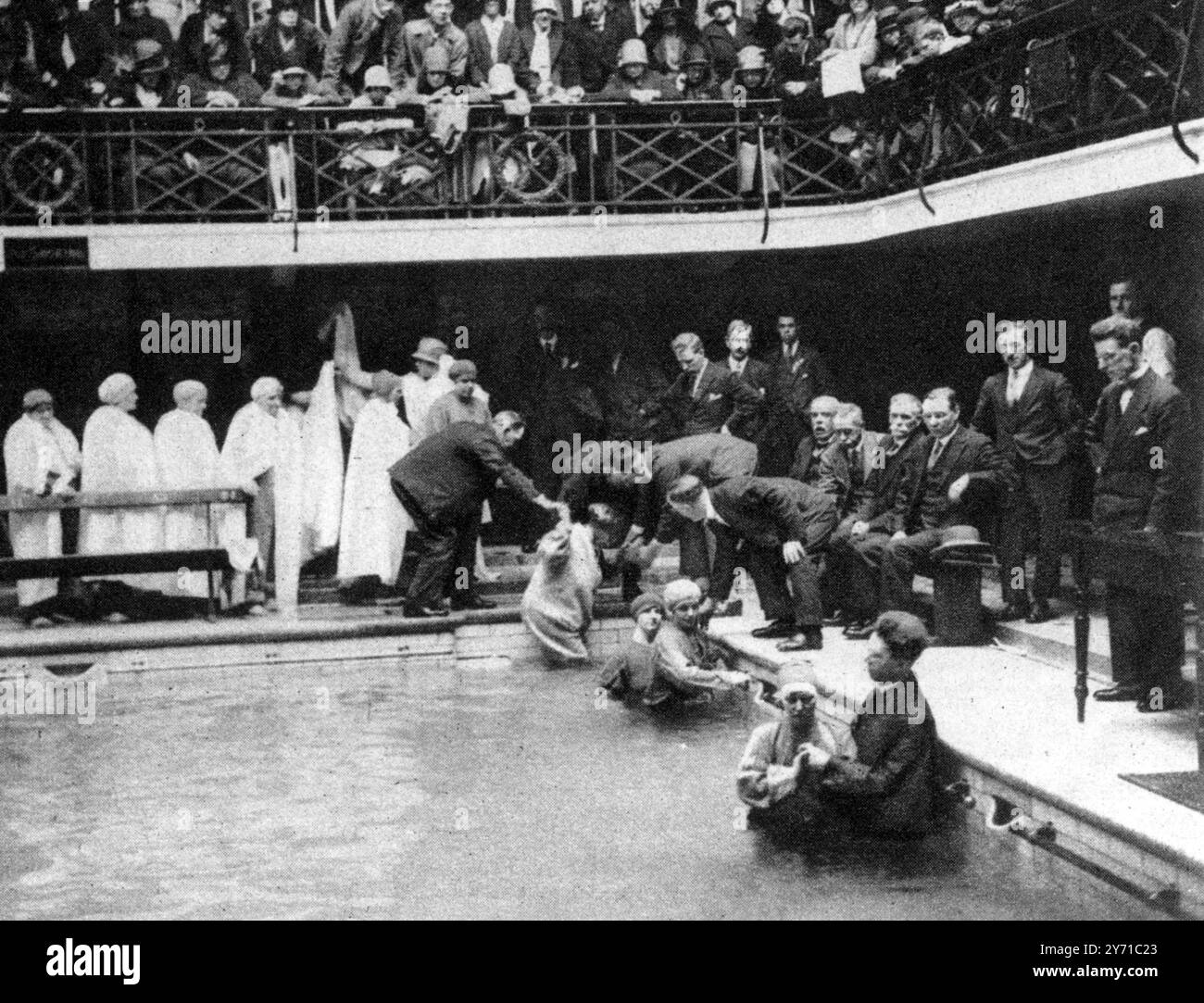 Edwardian public bathhouse hi-res stock photography and images - Alamy