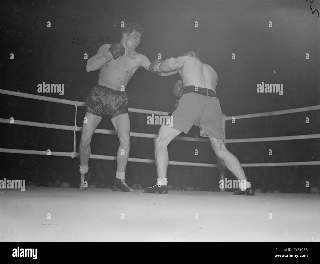 DUTCH CHAMPION BEATS ALBERT FINCH . LUCIAN VAN DAM , the Dutch Middle ...