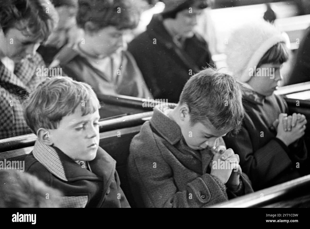 Children in church 1960s hi-res stock photography and images - Alamy