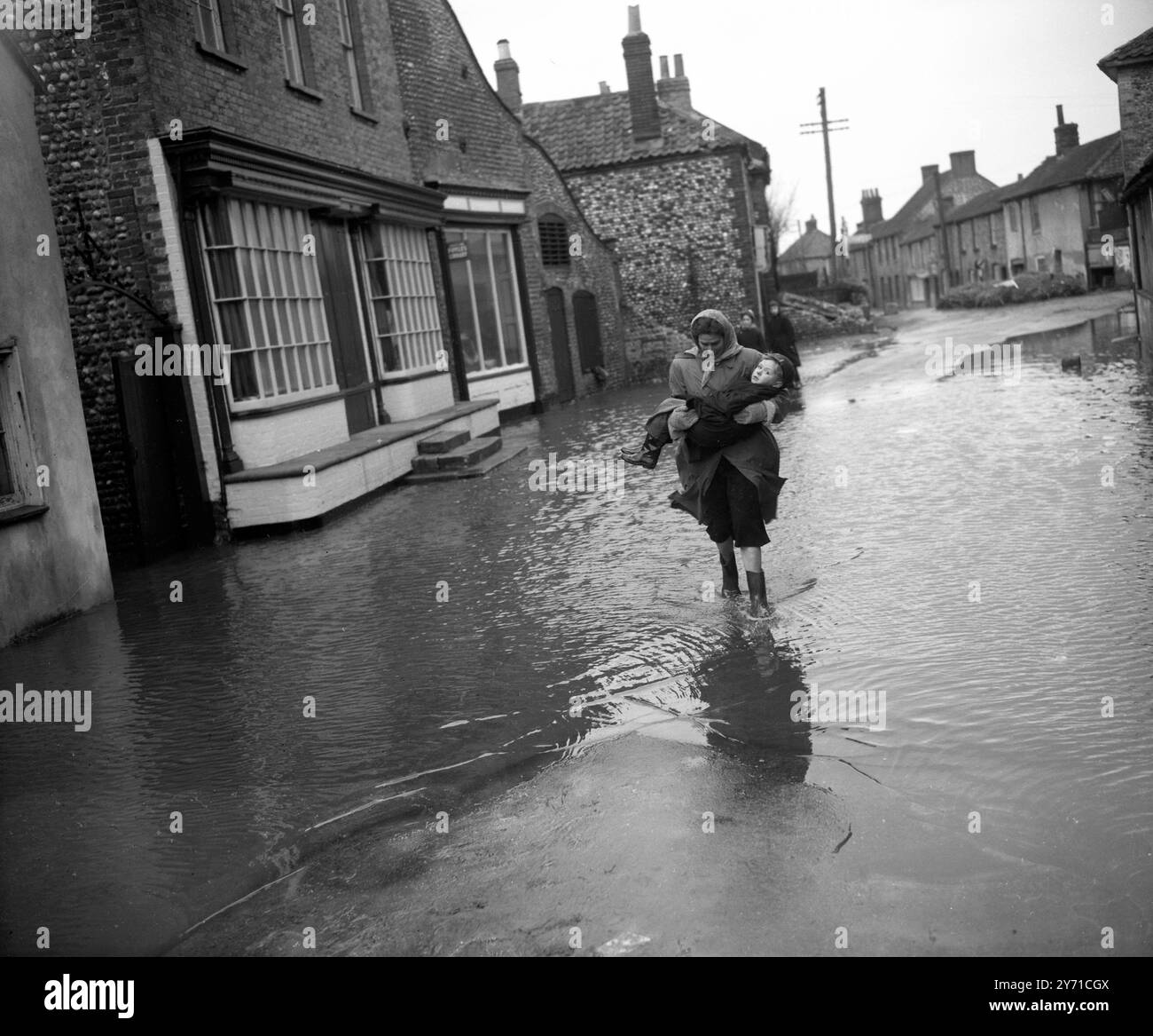 Hundreds dead and thousands homeless in Britain 's floods .Hundreds of ...