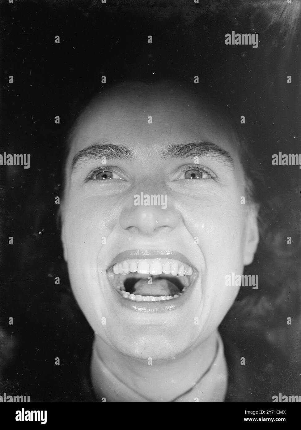 Miriam Bingham - Close portrait of face1940 Stock Photo - Alamy