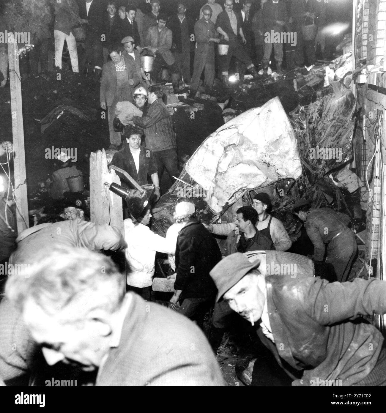 Aberfan disaster 1966 A chain of miners and rescue workers , continued ...