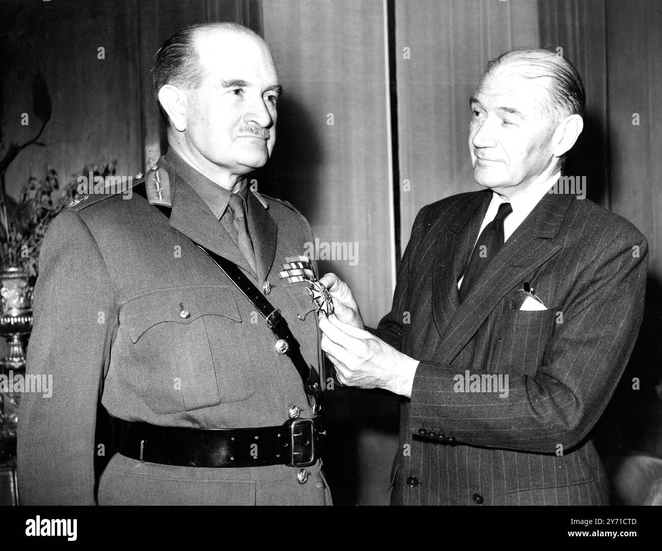 C.I.G.S. gets American Decoration for Burma Service. Field Marshal, Sir ...