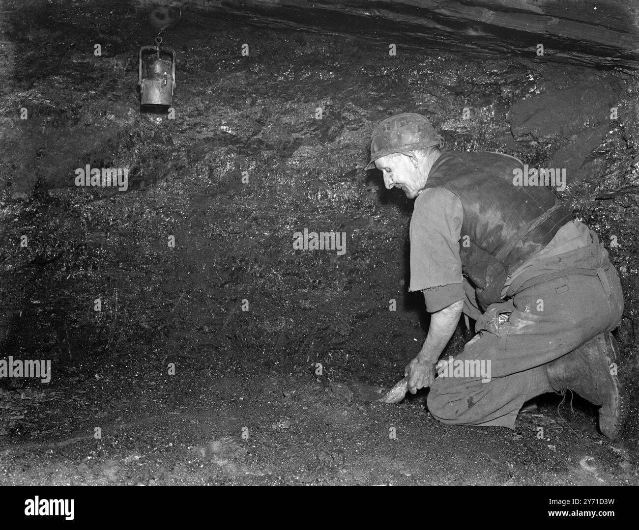 Miners at the Chislet coal mine in Kent, England - 1940 Stock Photo - Alamy