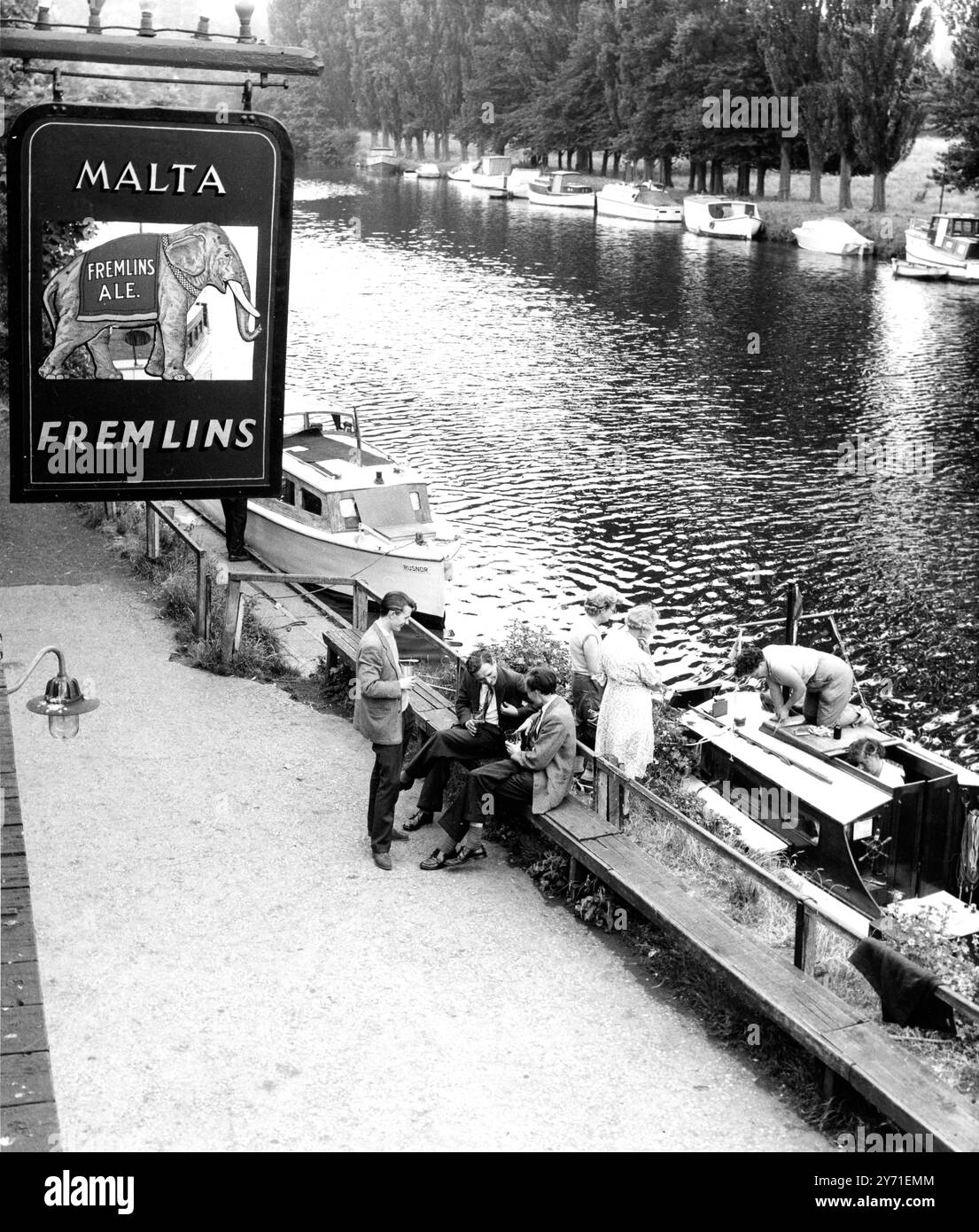 Malta Inn, near Aylesford. 17 September 1959 Stock Photo - Alamy