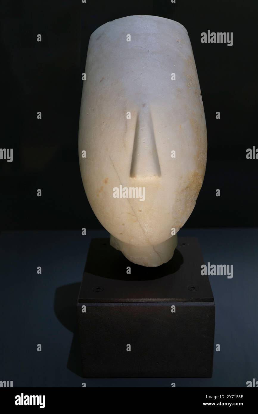 Ancient cycladic hi-res stock photography and images - Alamy