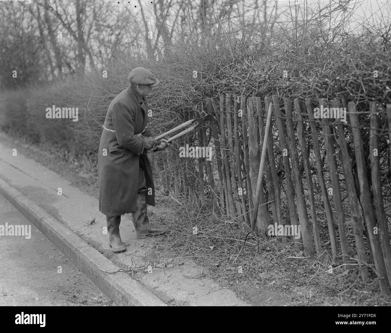 fencing .c. 1940 Stock Photo - Alamy
