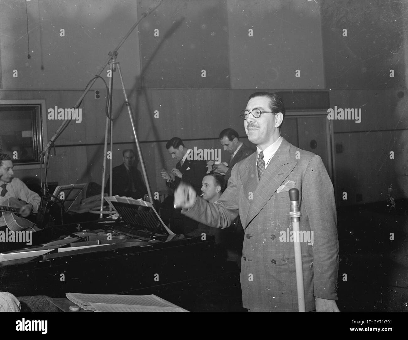 Skyrocket Dance Band .1940 Stock Photo - Alamy