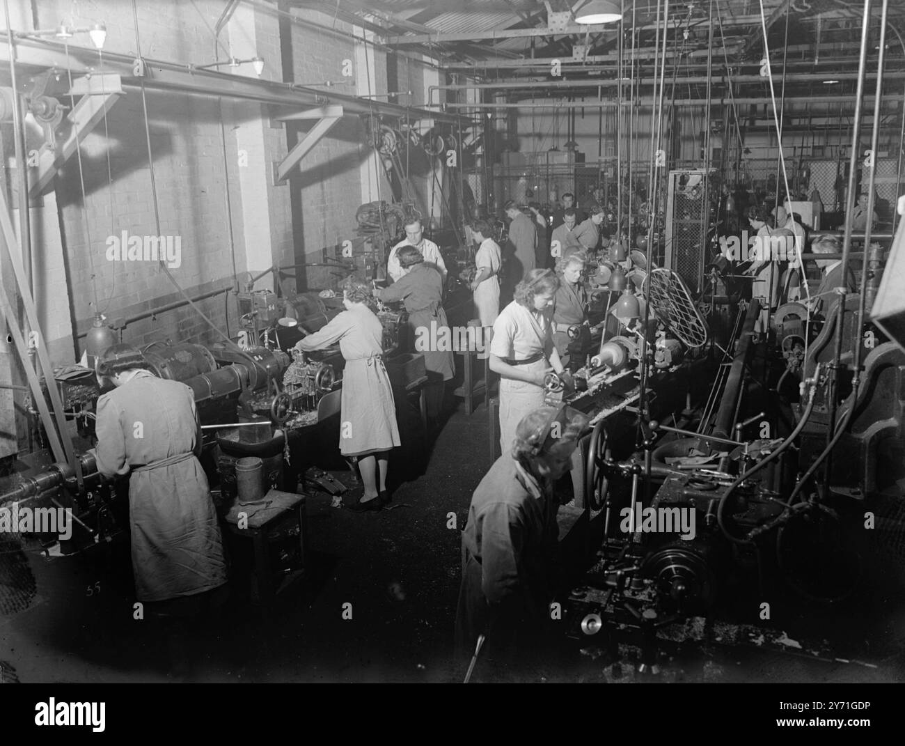 Black women factory workers ww2 Black and White Stock Photos & Images ...
