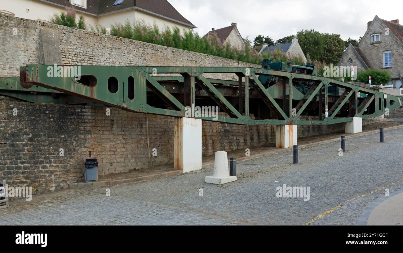 A section of Whale' floating roadway designed by Allan Beckett, used in ...