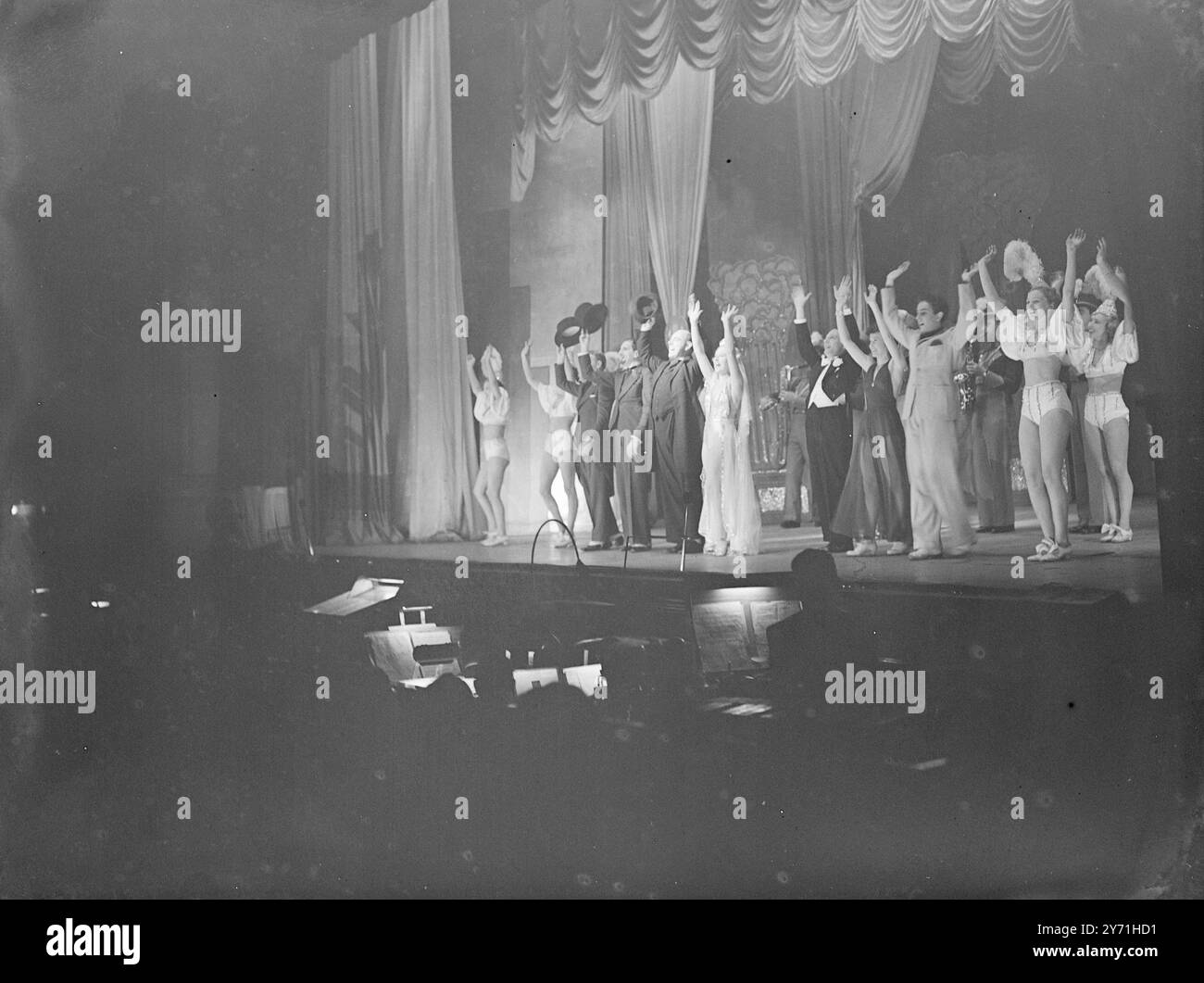 Back stage hi-res stock photography and images - Alamy