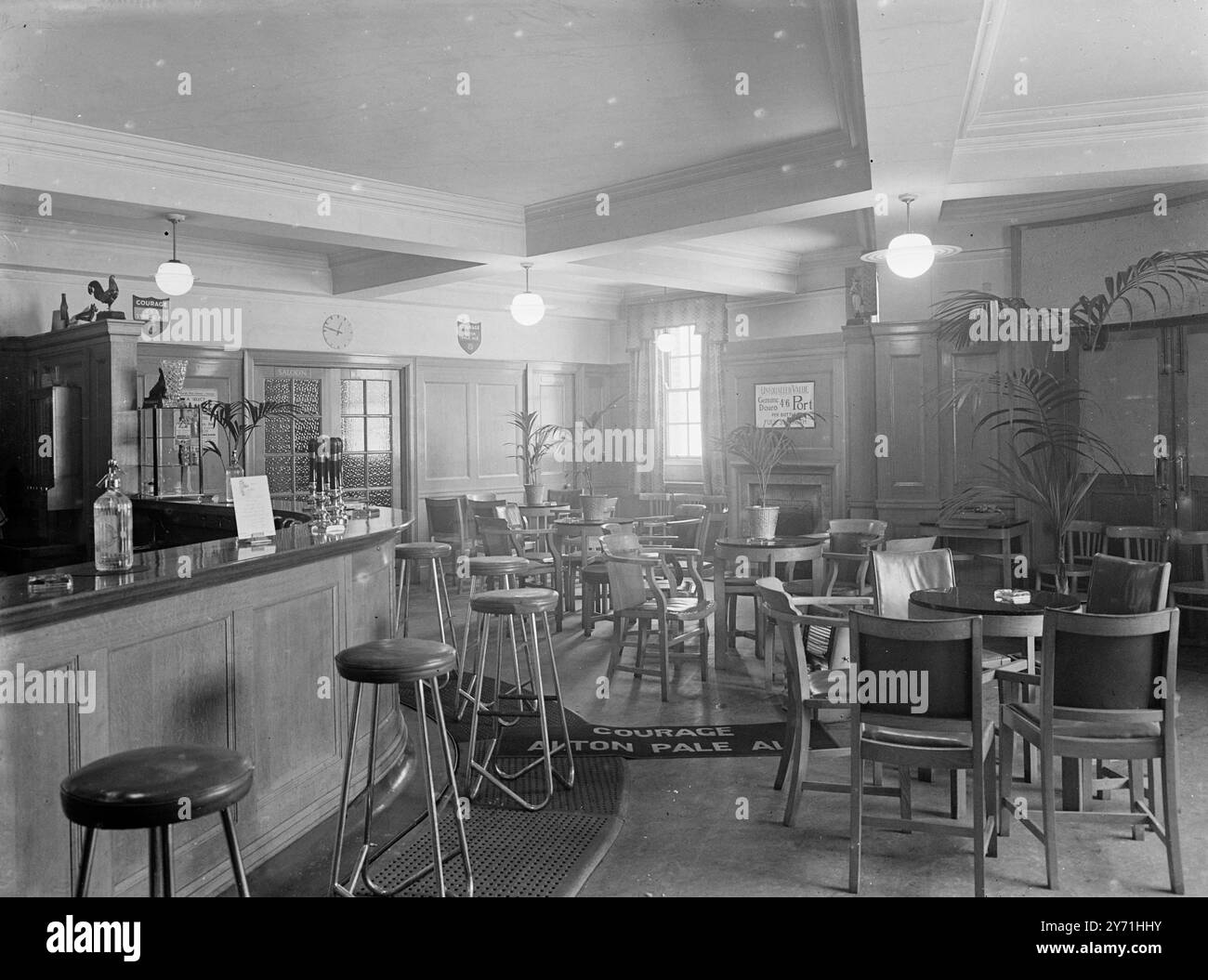 Falcon Inn 1946 Stock Photo - Alamy