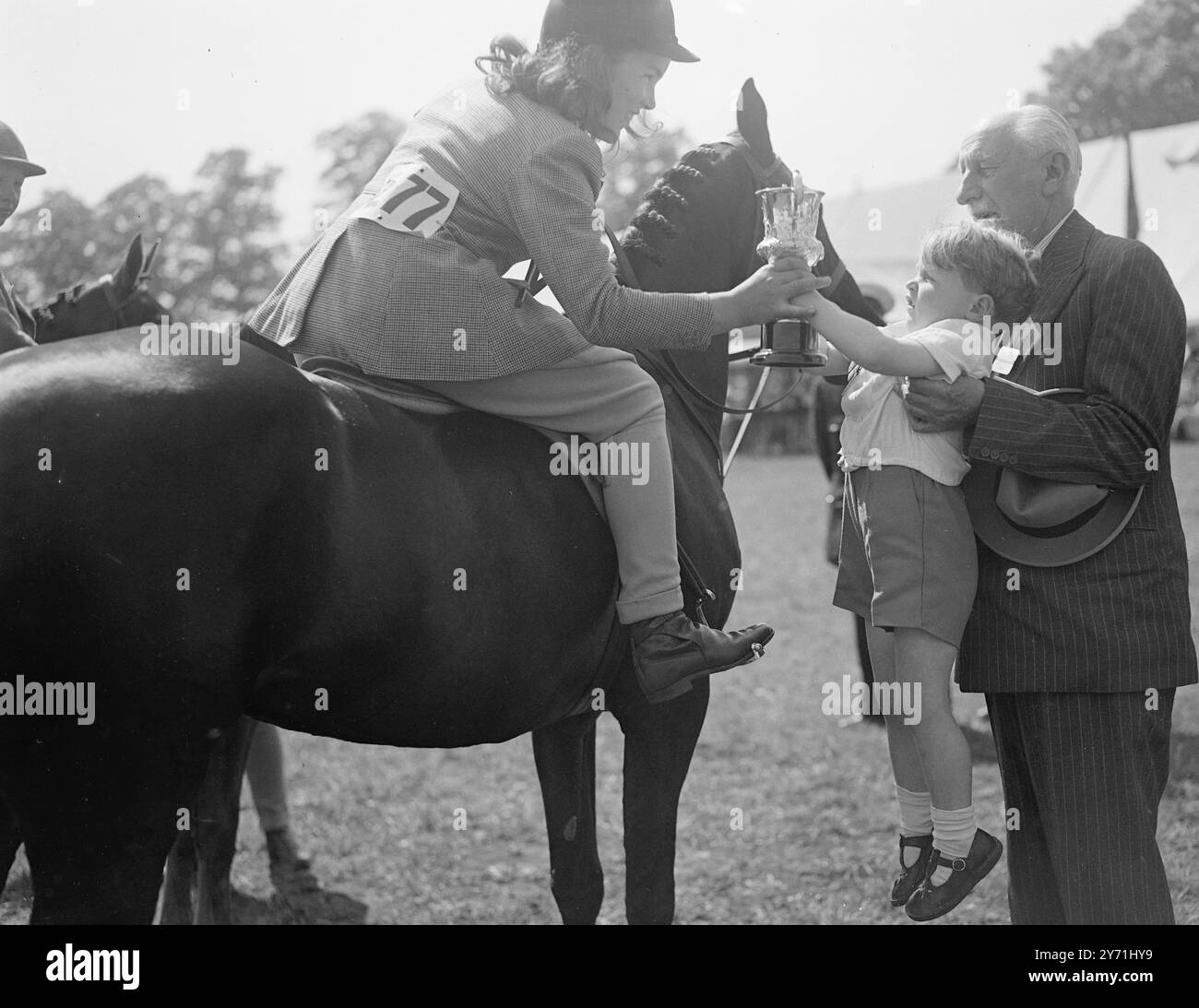 ROYAL WINDSOR HORSE SHOW OPENS The world-famous ROYAL WINDSOR HORSE ...
