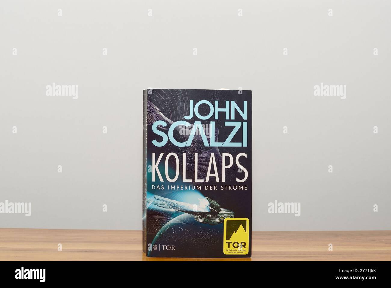 The collapsing empire hi-res stock photography and images - Alamy