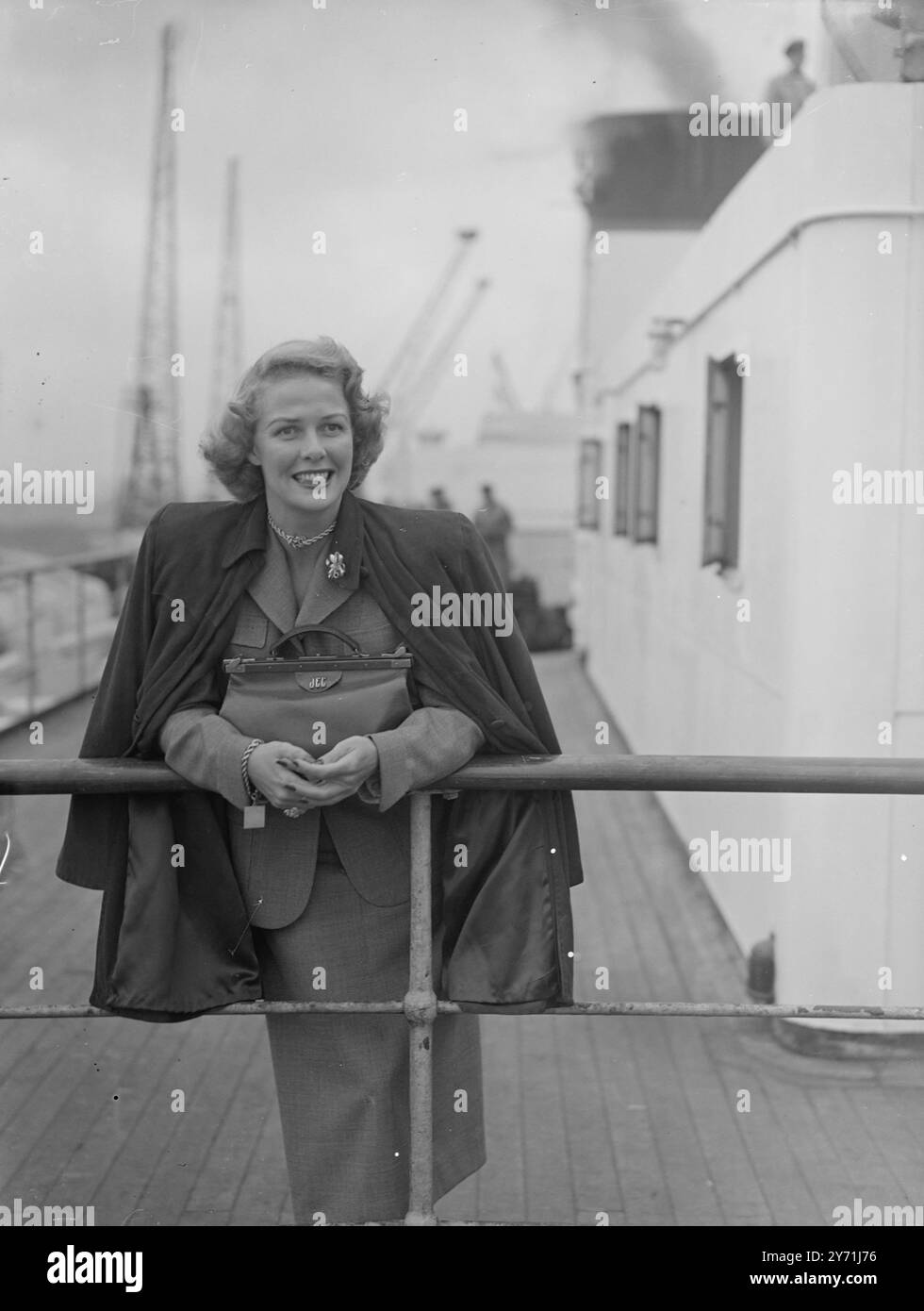 "THE GOLDEN GLANCE" JANIS CARTER ARRIVES. Arriving at Southampton ...