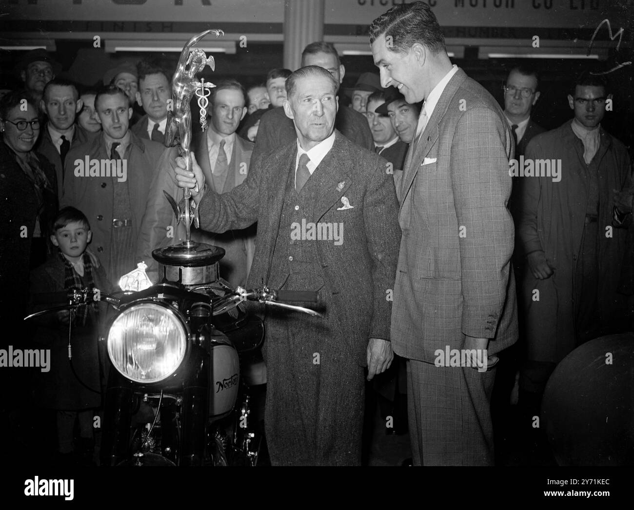 36 22 Black and White Stock Photos & Images - Alamy