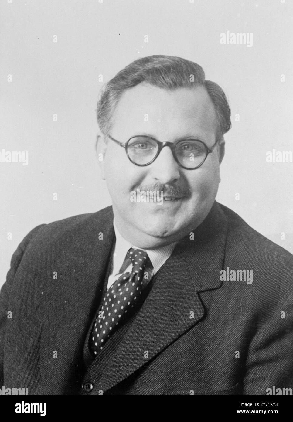 John Creasey d 1973 Liberal Candidate for Bournemouth west 1948 Stock ...