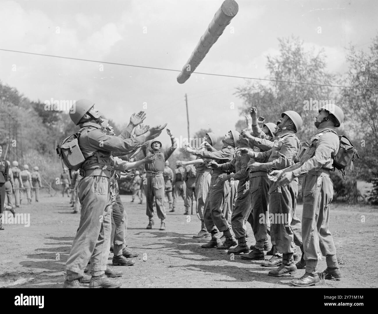 " TRAINING IN THE AIR " SCHOOL FOR PARATROOPERS . Designed to play a ...