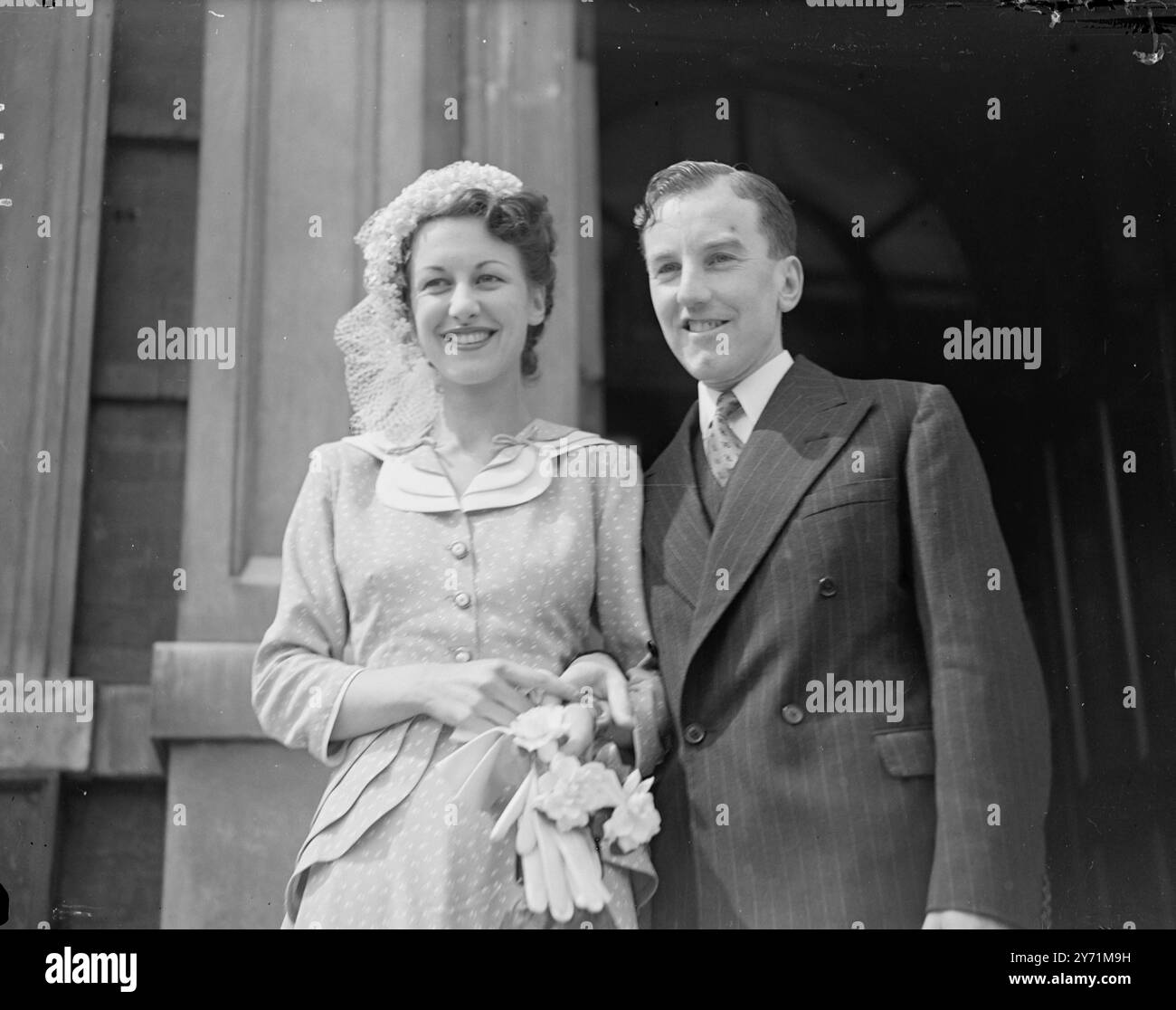 MARRIAGE SOCIETY FOUNDER GETS WED . Mr . MAYO WINGATE , founder of a ...