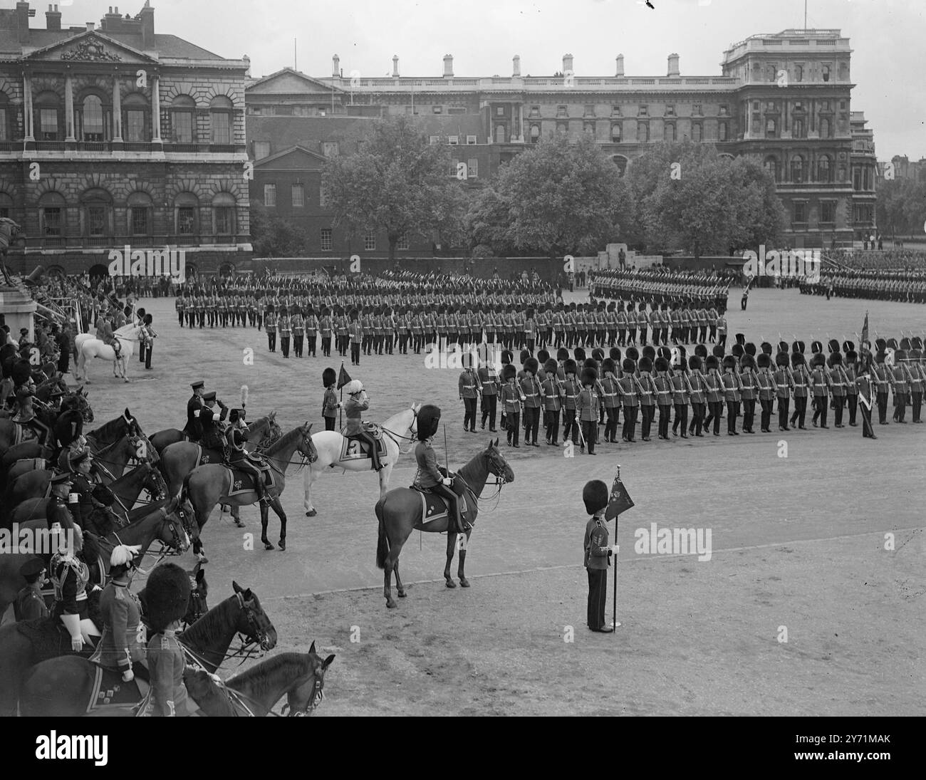 Pre war london colour Black and White Stock Photos & Images - Alamy