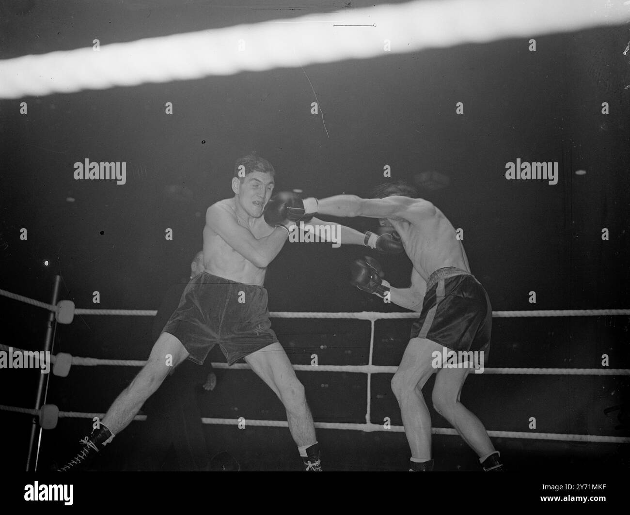 ERNIE RODERICK DEFENDS WELTER WEIGHT TITLE AGAINST HENRY HALL 34-year ...