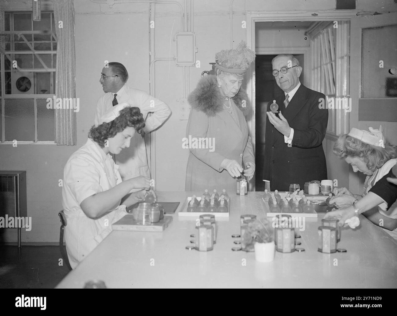 QUEEN MARY VISITS THE COTY FACTORY . Her Majesty QUEEN MARY , paid a ...